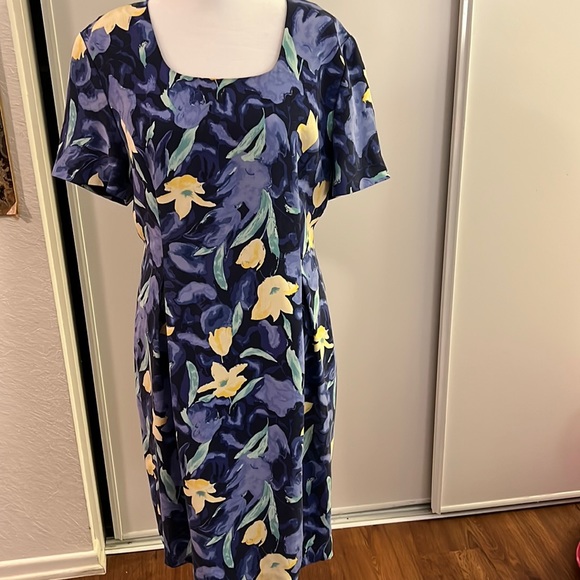 Valerie Stevens | Dresses | Valerie Stevens 377 | Poshmark